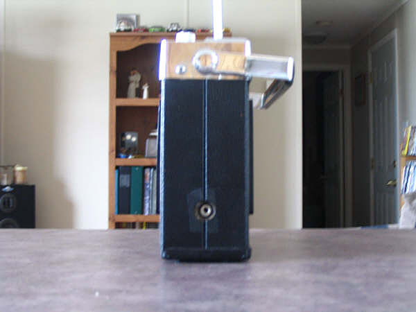 Magnasonic pull-out car radio?